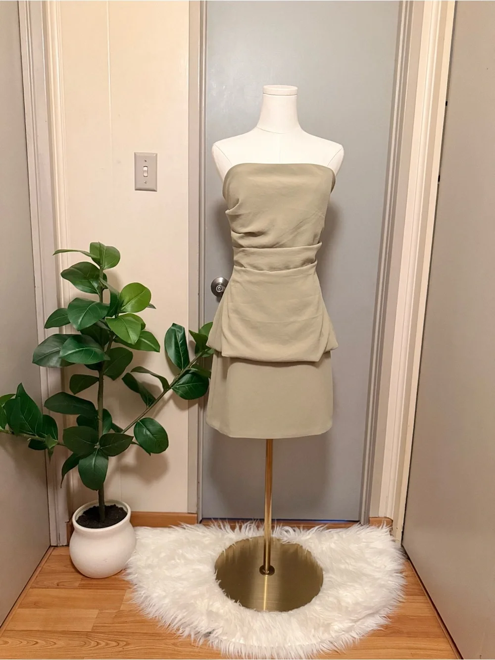 Aritzia | Dresses | Aritzia Wilfred Lilou Tube Top Martini Olive Size ...